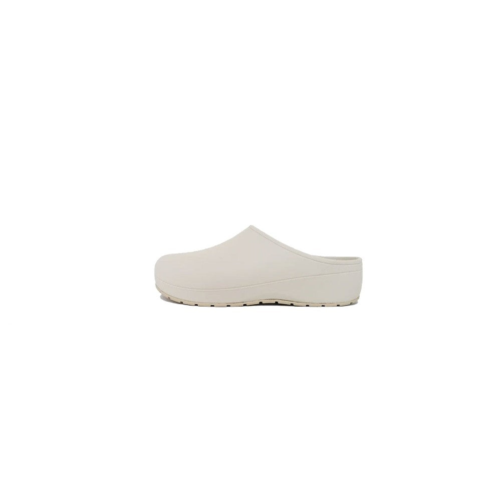 Crocs Classic Quiet Clog (Stucco) – Corporate