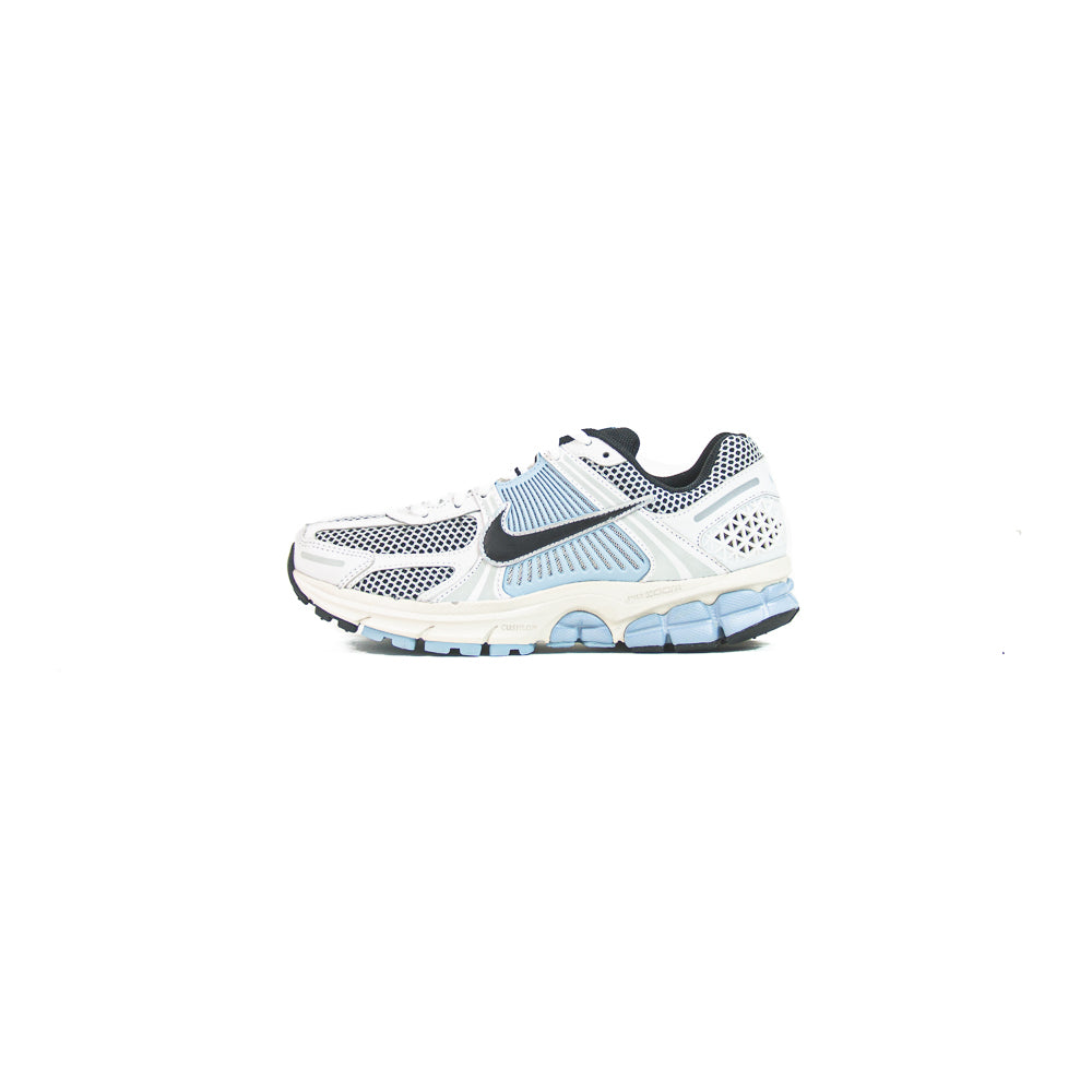 W Zoom Vomero 5 (Platinum Tint/Black) – Corporate
